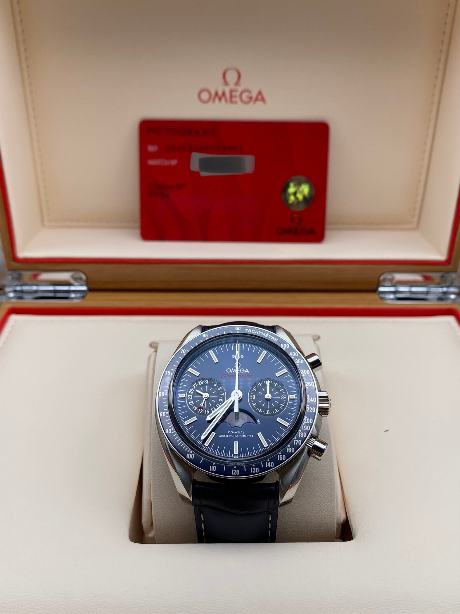 Omega Speedmaster 304.33.44.52.03.001 Moonphase Moonwatch – EW Watches