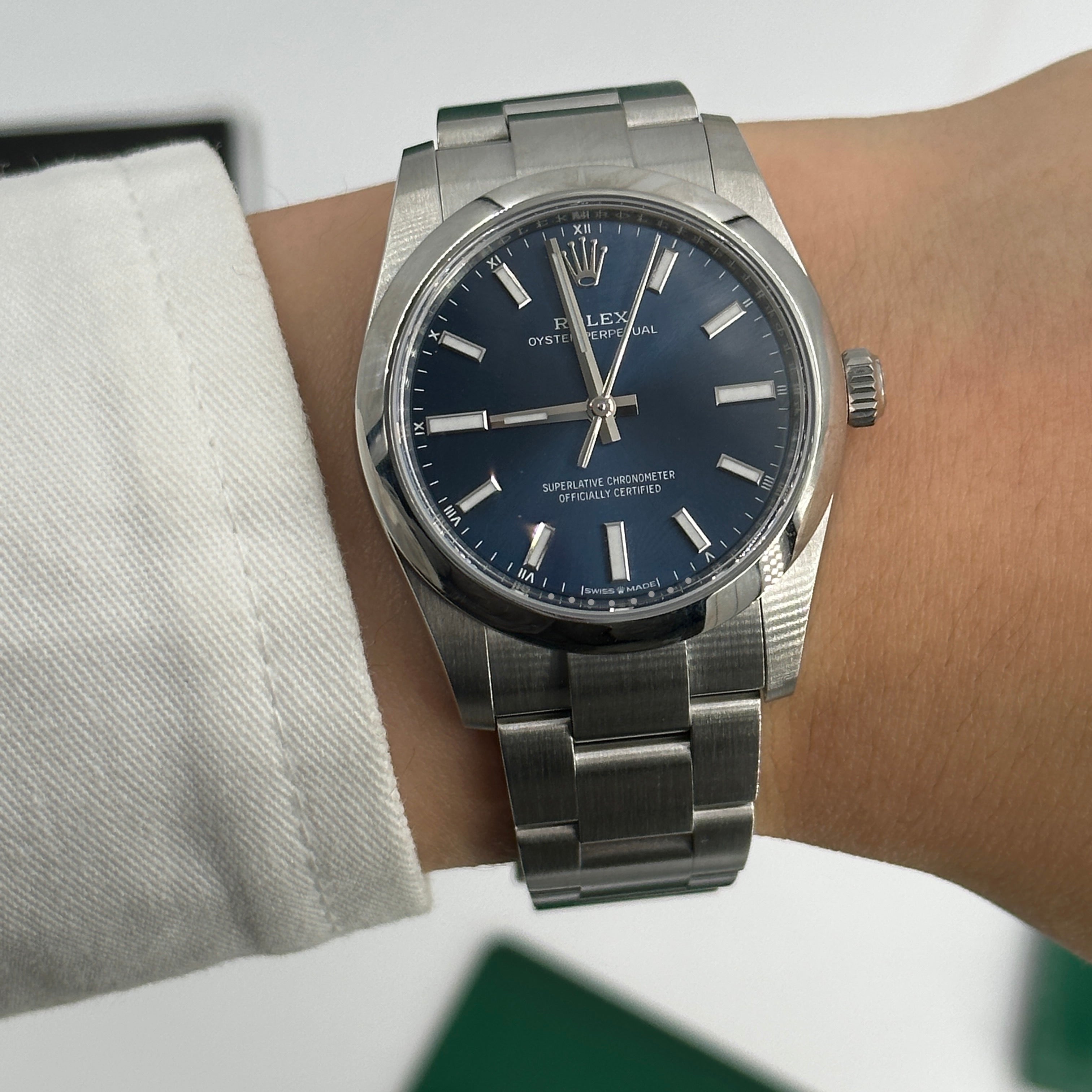 Rolex Oyster Perpetual 34 124200-0003 Blue Index 2025 – EW Watches